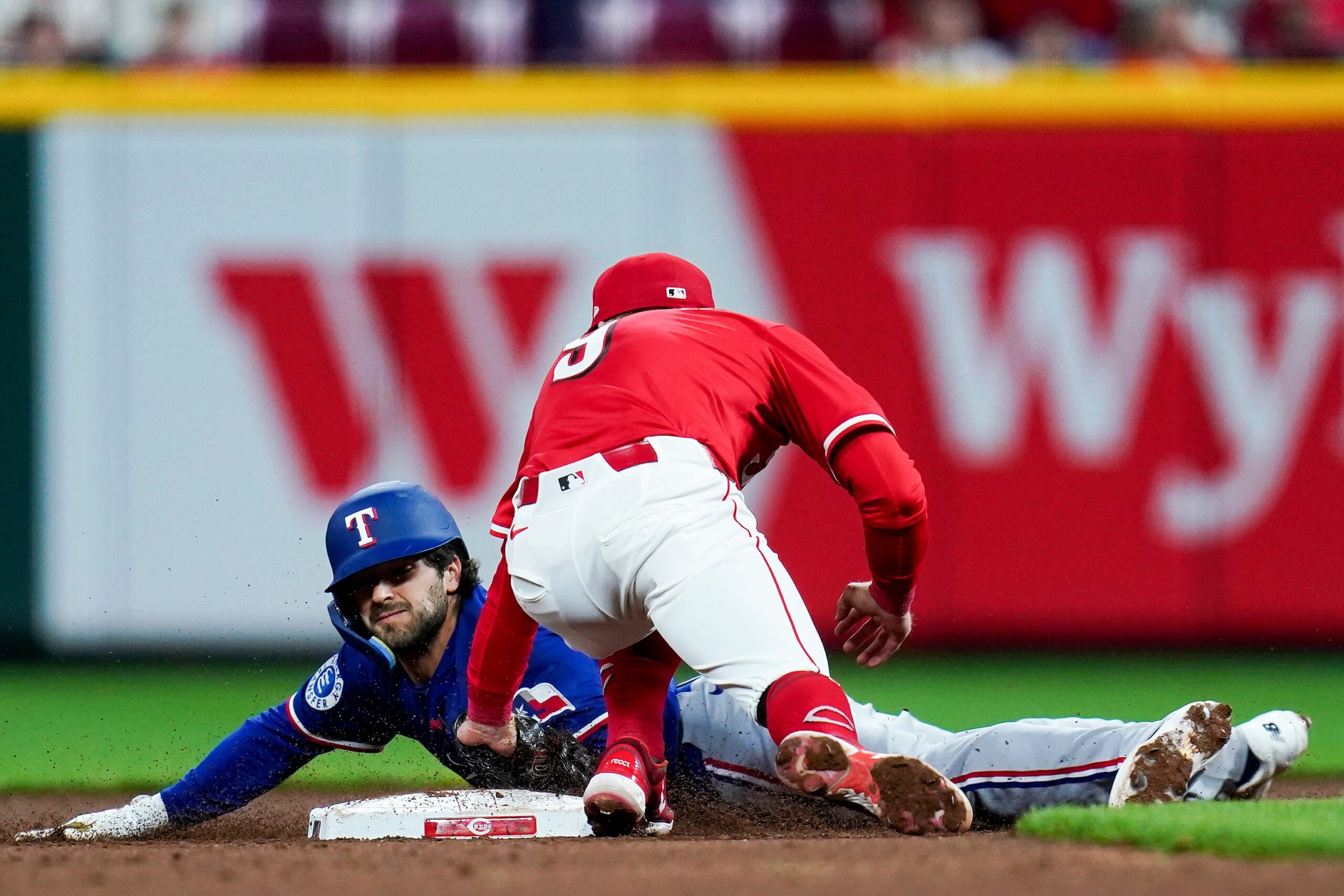 Rangers vs Reds Odds, Picks & Predictions (April 2)