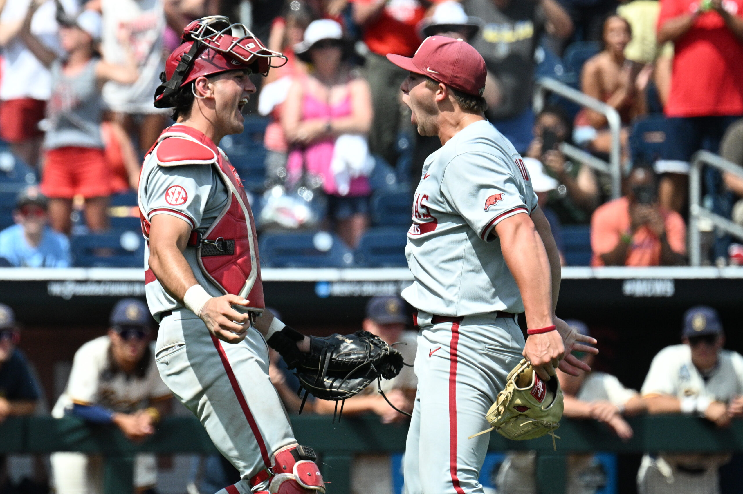 Arkansas vs UCLA Odds, Predictions & Probable Pitchers (CWS Elimination ...