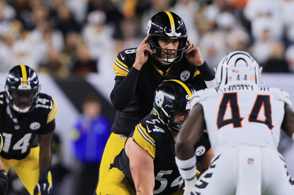 Packers vs Steelers Player Props & Best Bets for SNF