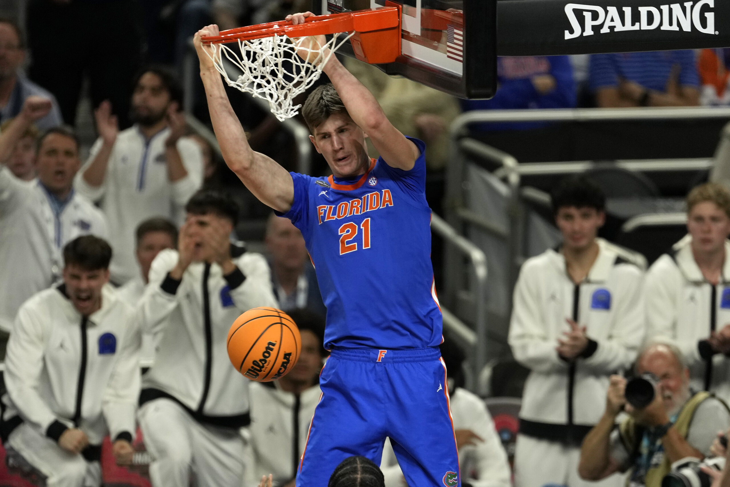 Expert Picks & Predictions for Florida vs Arizona in Las Vegas