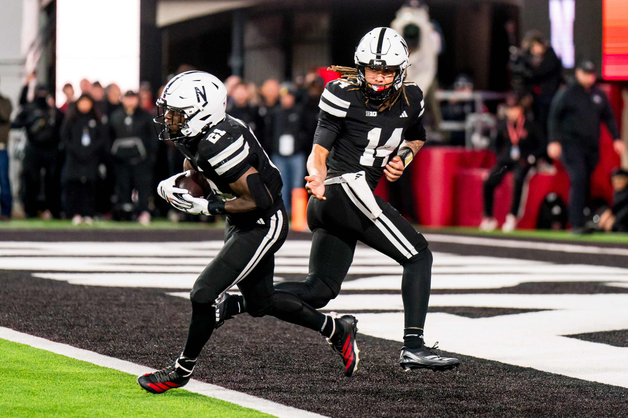 Nebraska vs UCLA Prediction, Picks & Spread for Saturday Night CFB