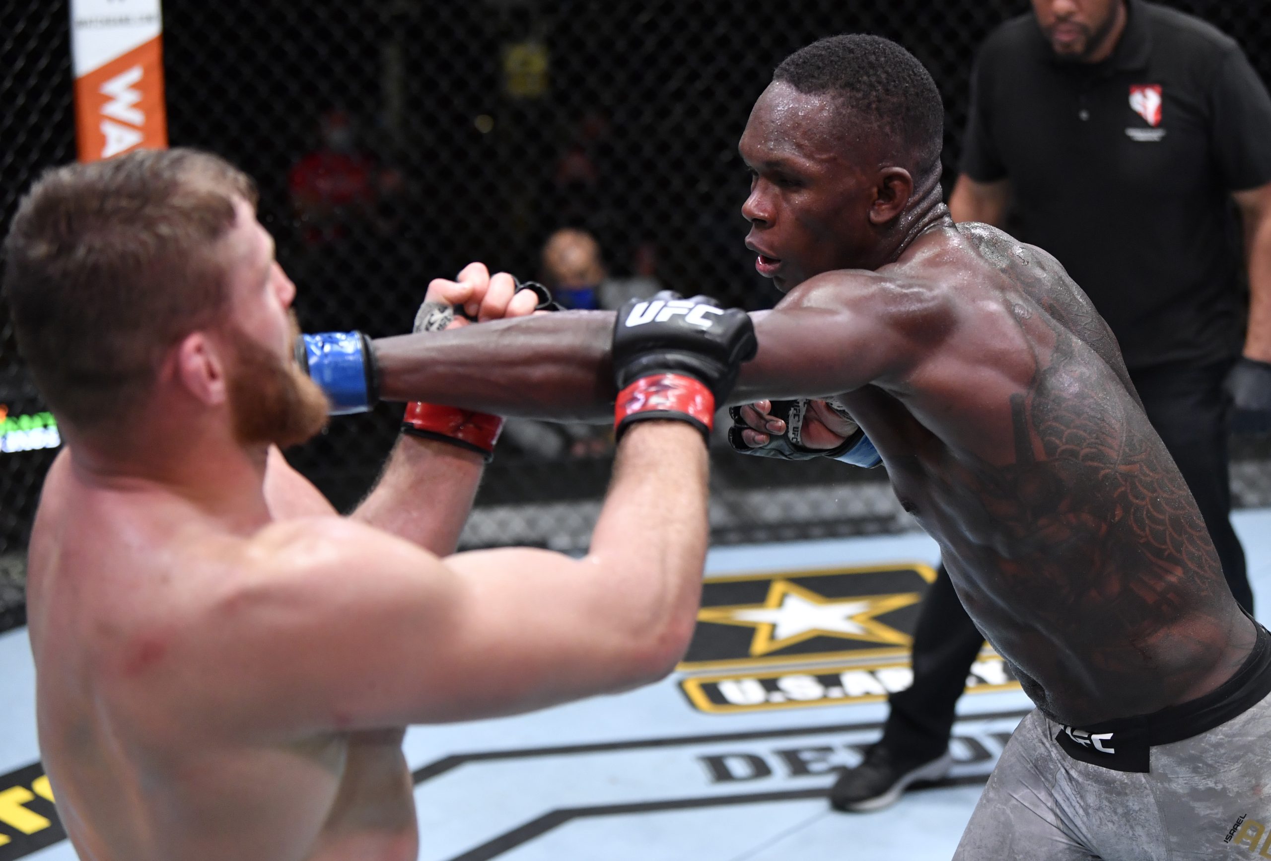 UFC Fight Night Seattle Adesanya vs Pyfer lutas, odds e previsões