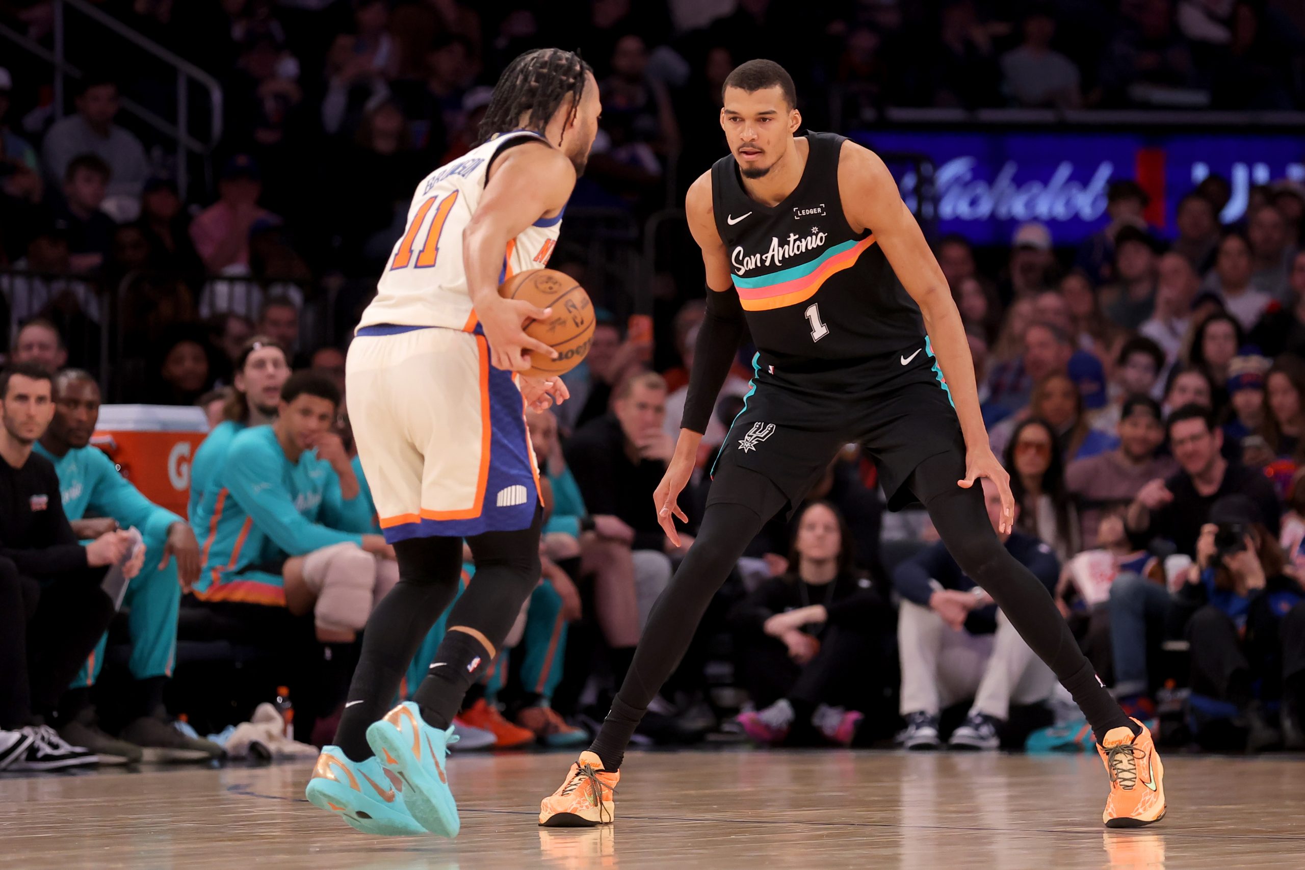 Spurs vs Knicks Odds for NBA Finals Including Game Spread, Total, and ...