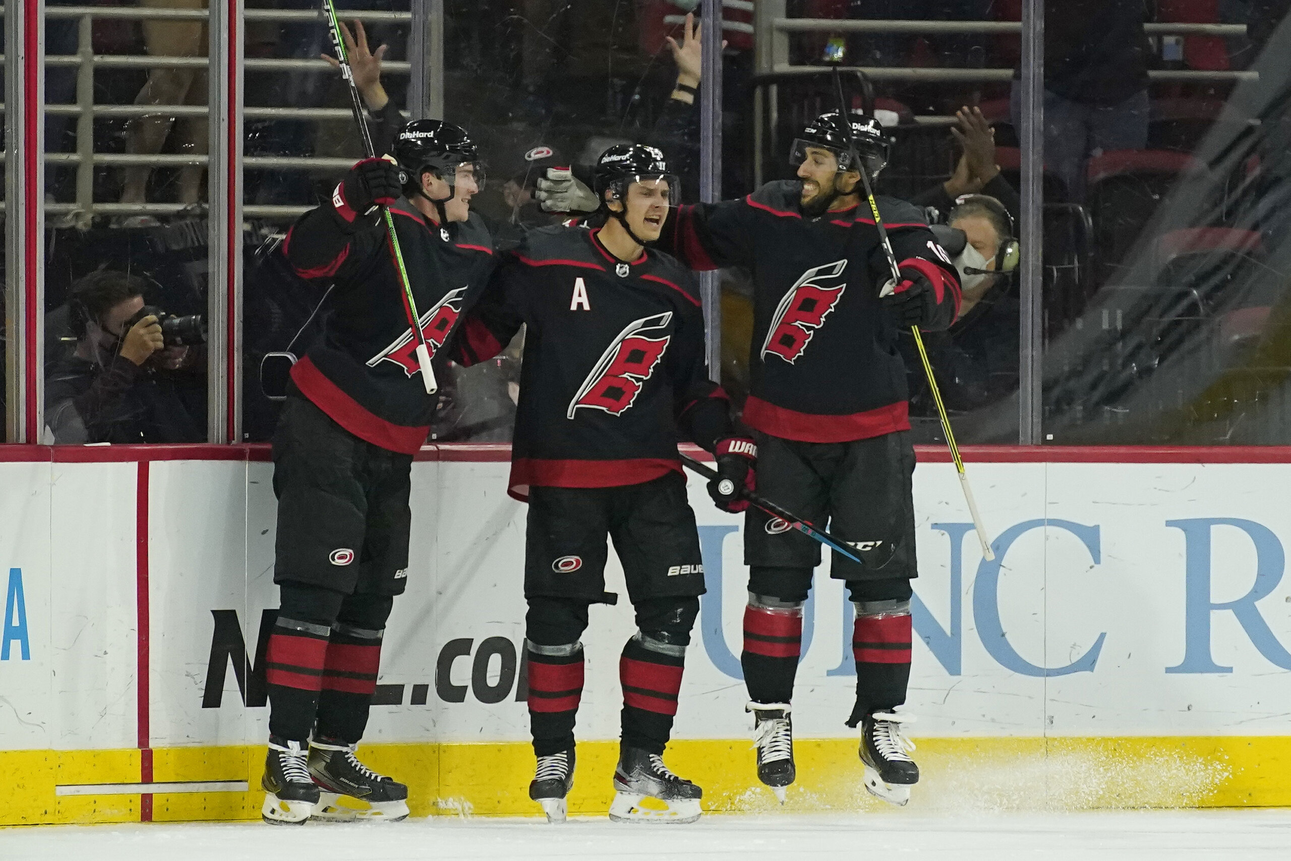 Predators vs Hurricanes Game 5 Odds, Preview and Picks