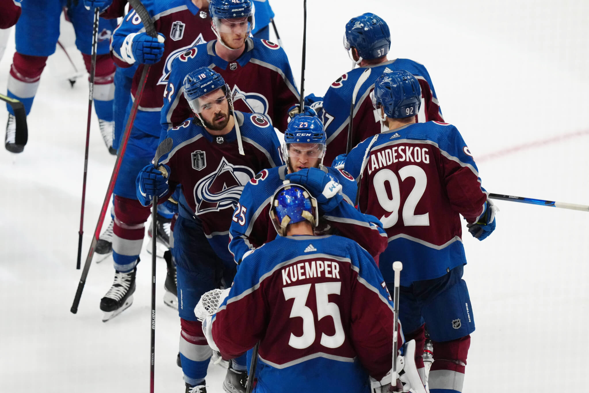 Avalanche vs Lightning Game 3 Odds, Picks & Predictions