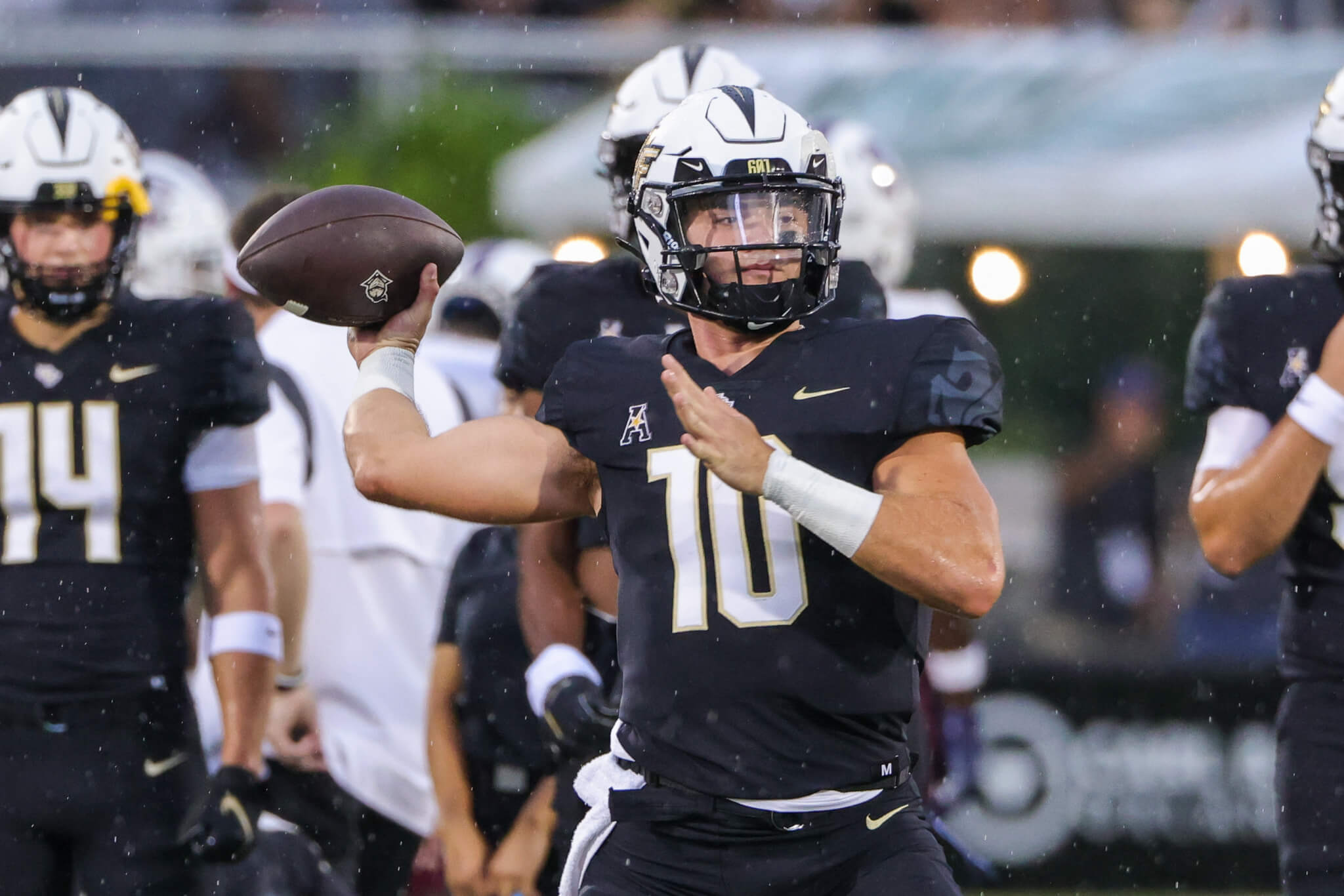 Louisville vs UCF Odds and Predictions