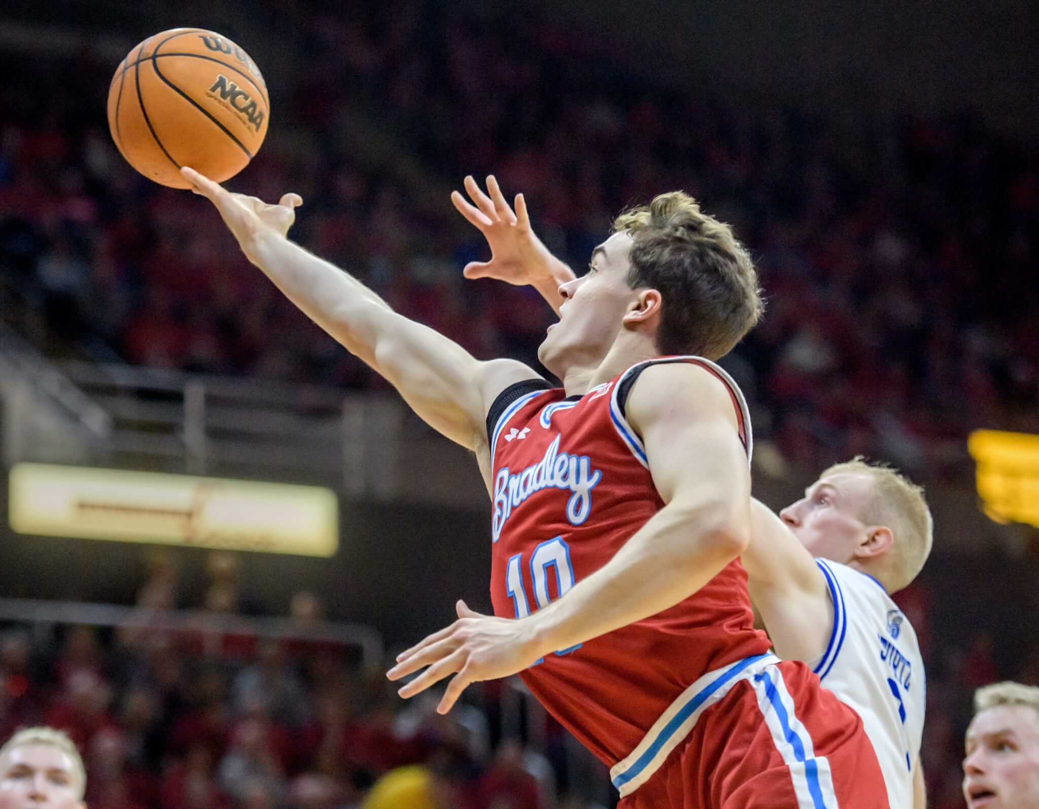 Drake vs Bradley Odds, Lines & Predictions for MVC Title Game