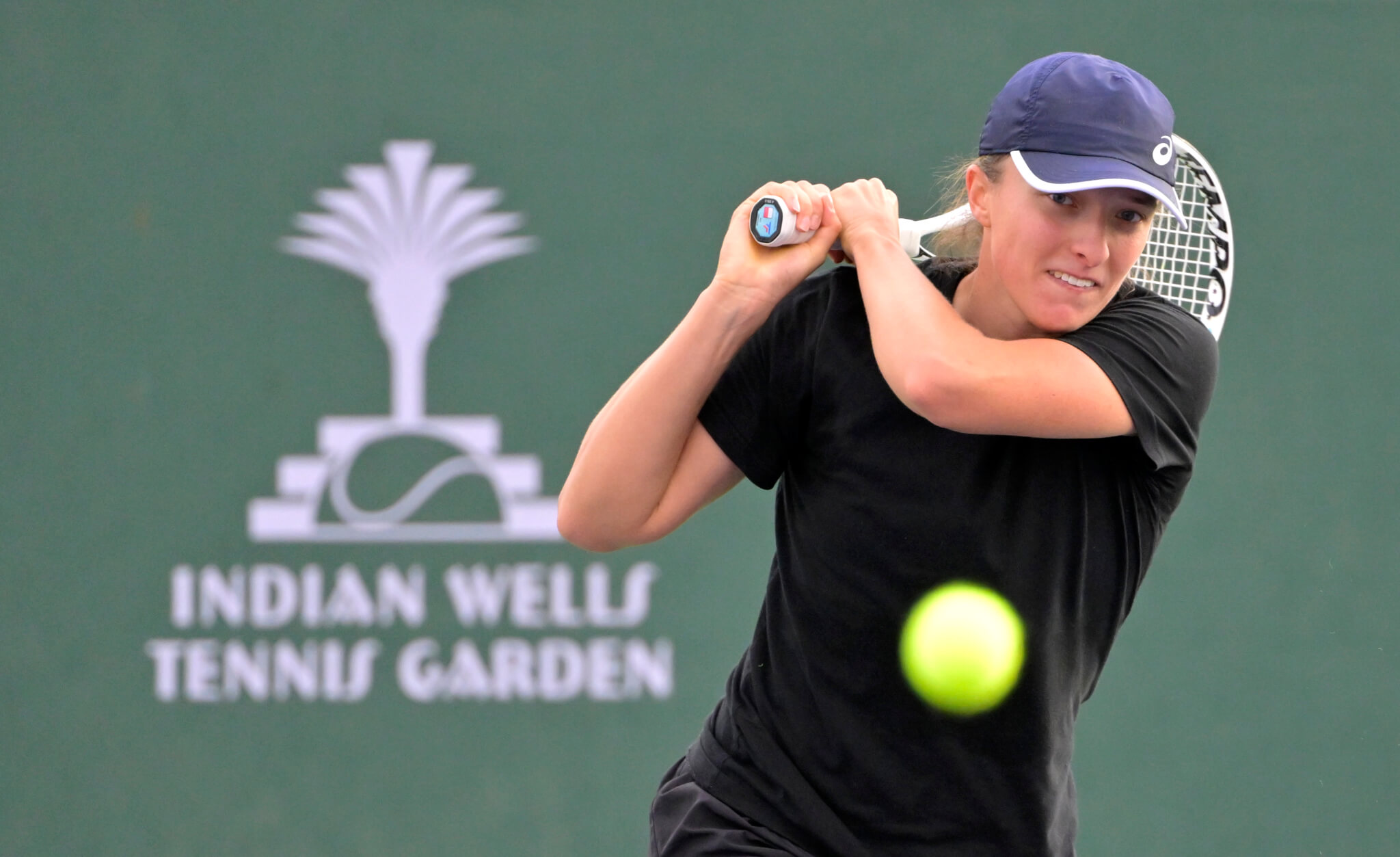 Indian Wells Women's Singles Quarterfinals Odds, Picks - Muchova vs ...