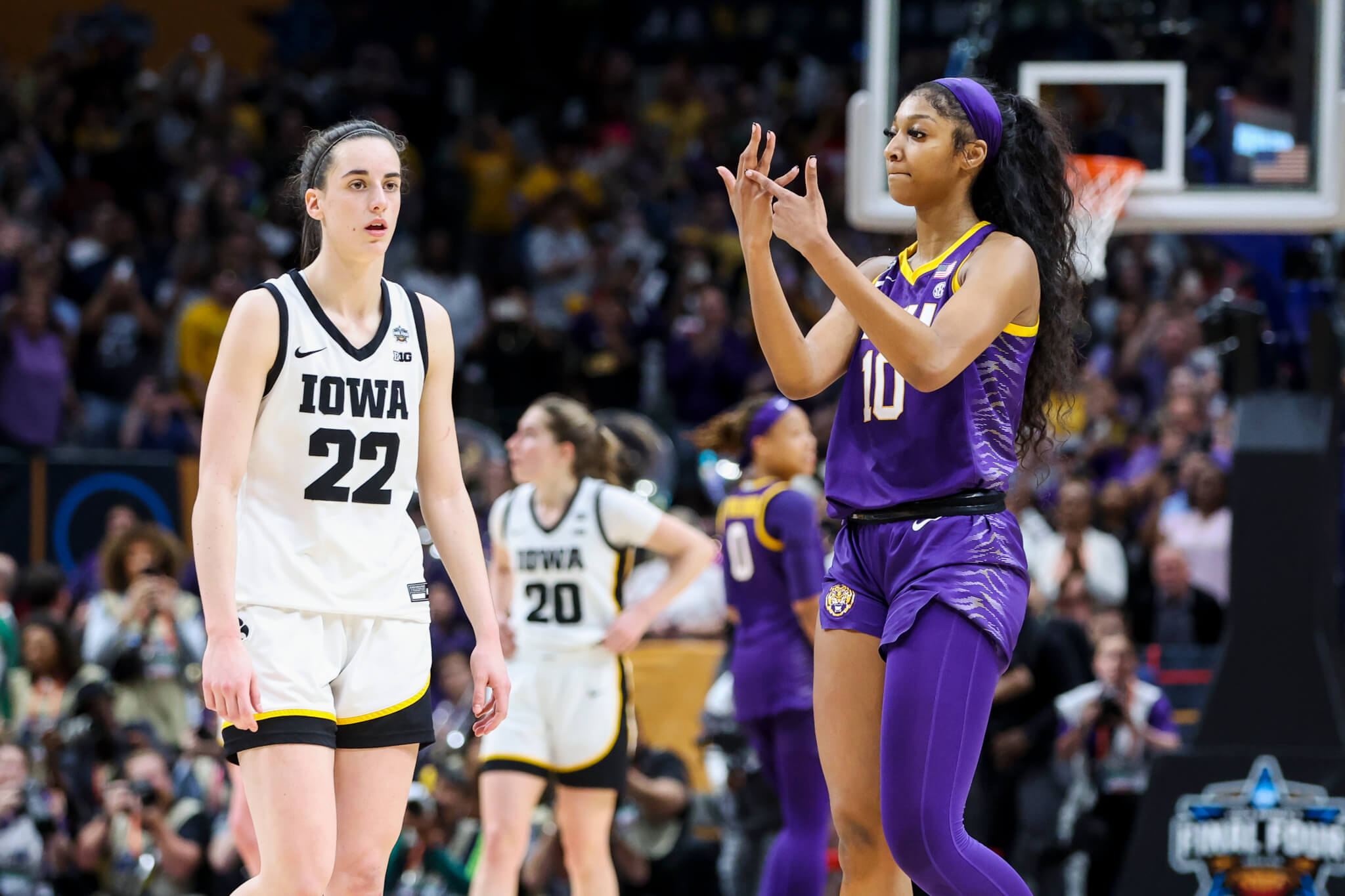 LSU vs Iowa Odds, Player Props, Picks & Predictions for Elite Eight