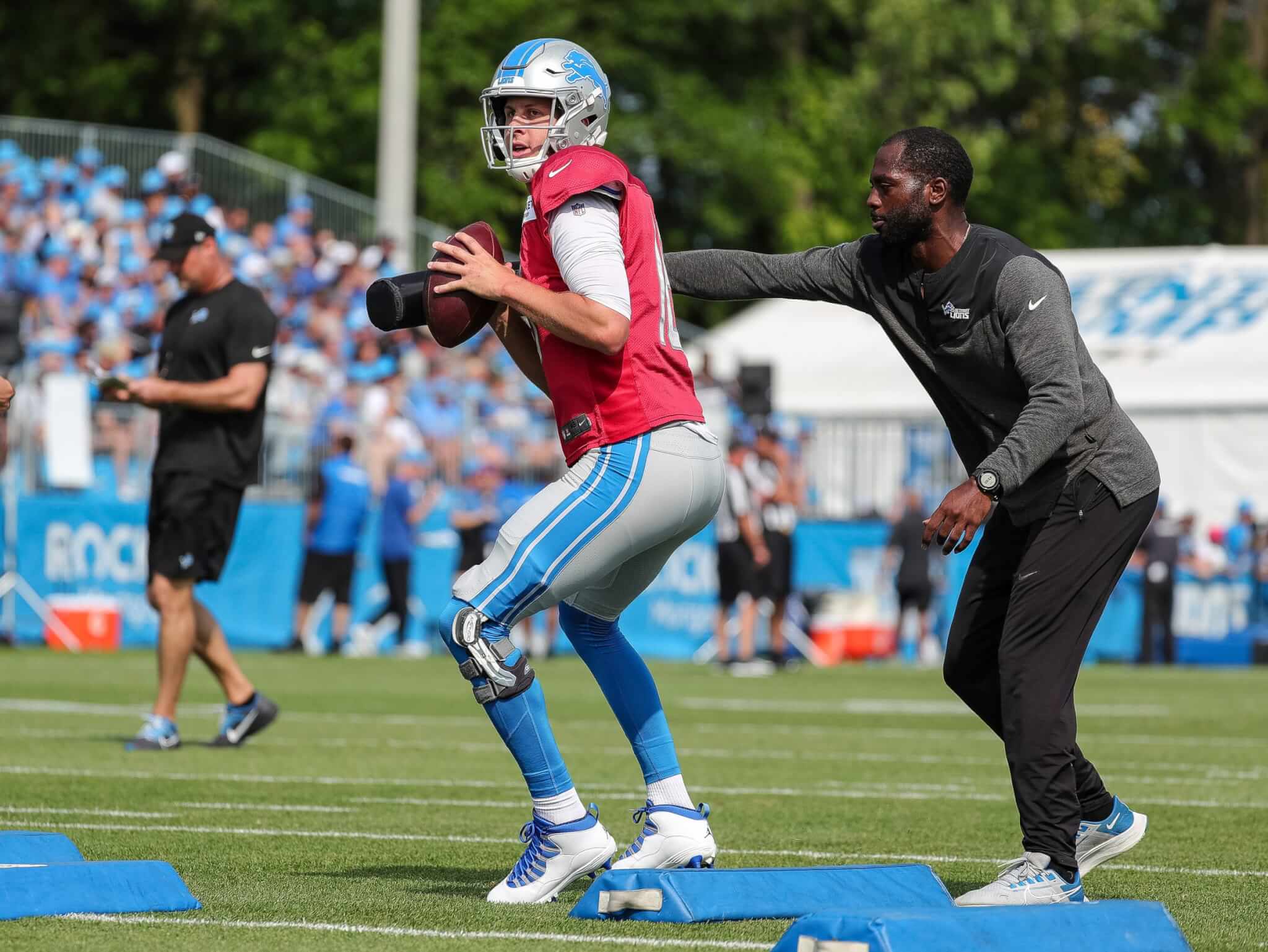 FanDuel NFL Sunday Ticket Promo Unlocks $100 Discount + $200 Bonus