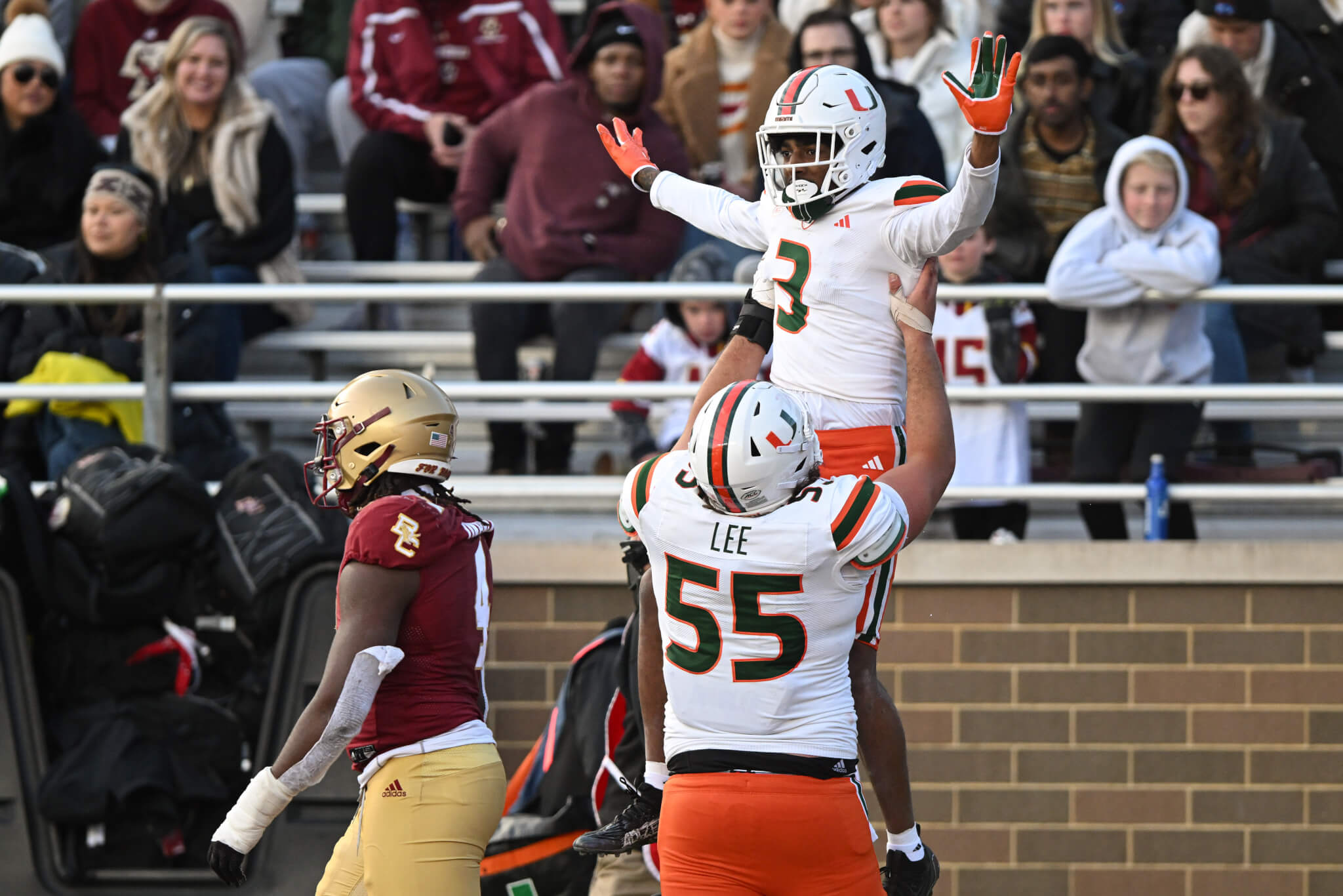 Best College Football Parlay for Week 1: Moneyline Picks at +425 Odds